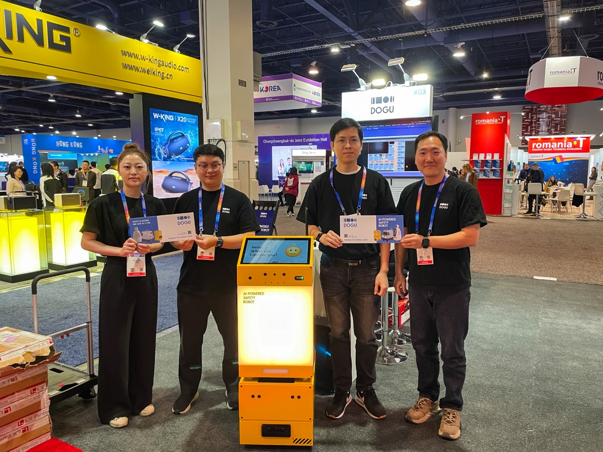 DOGU Unveils Modular Patrol Robot ‘Robjet S5’ at CES 2025 - WOWTALE
